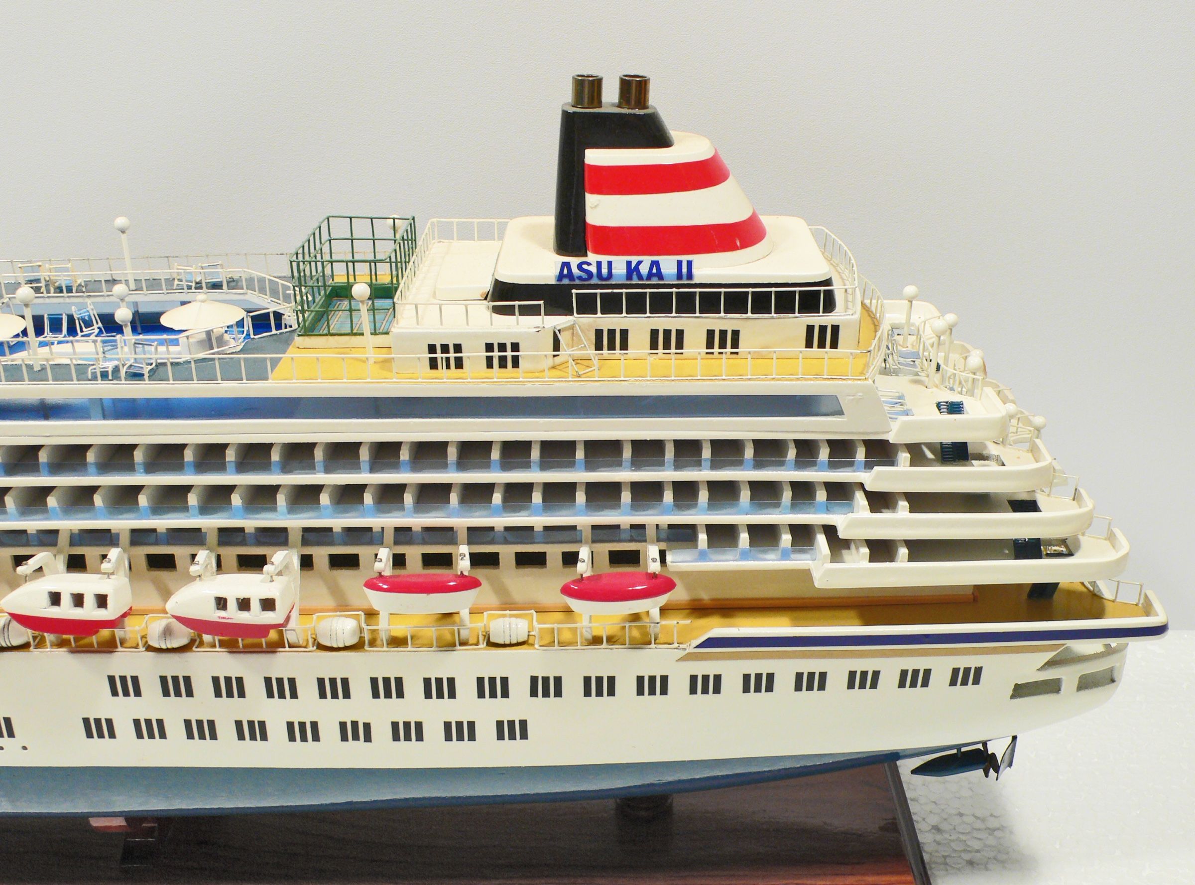 ASUKA II - Handcrafted Nain ship models