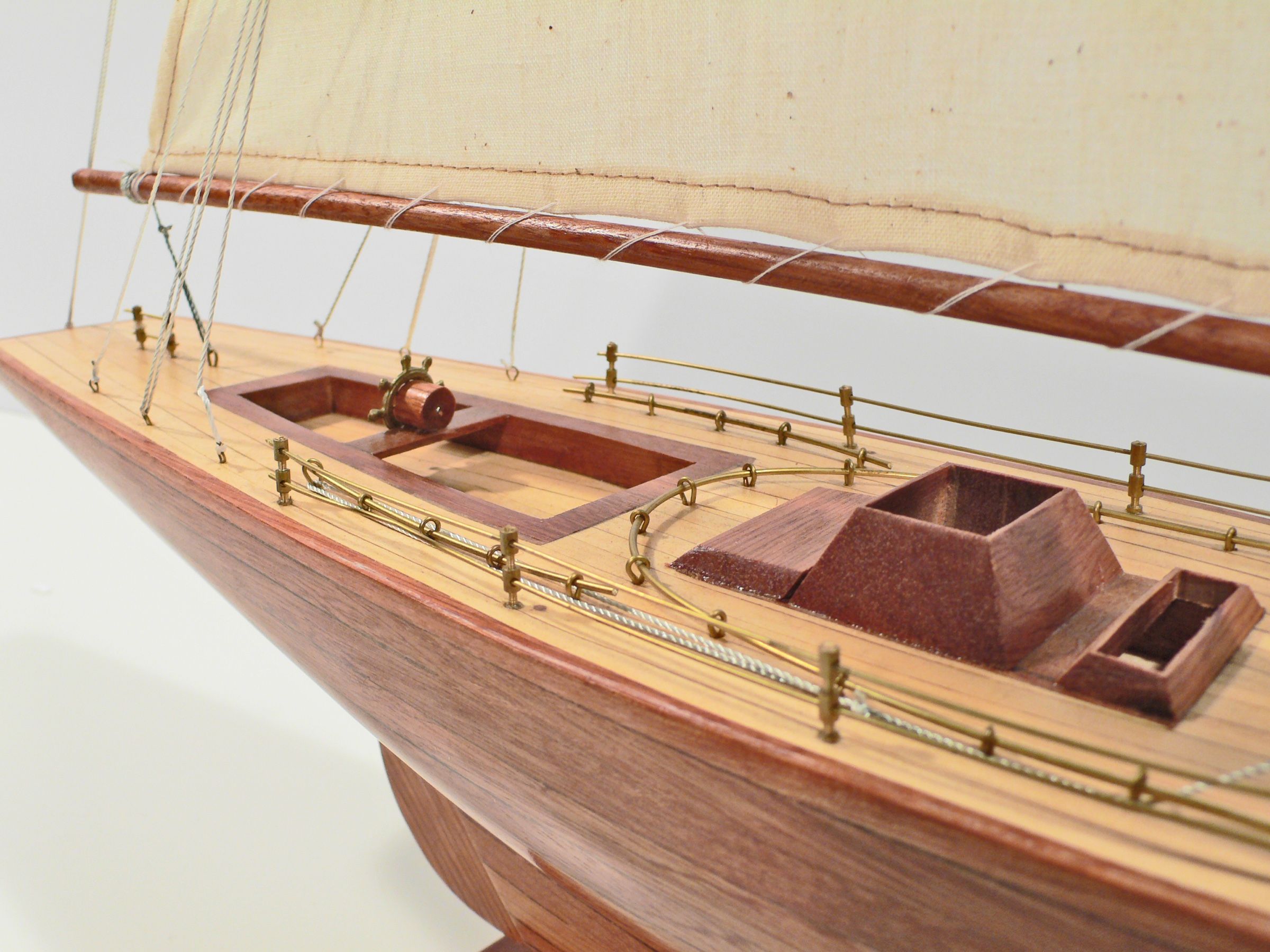 Columbia (wood) - Nain ship models