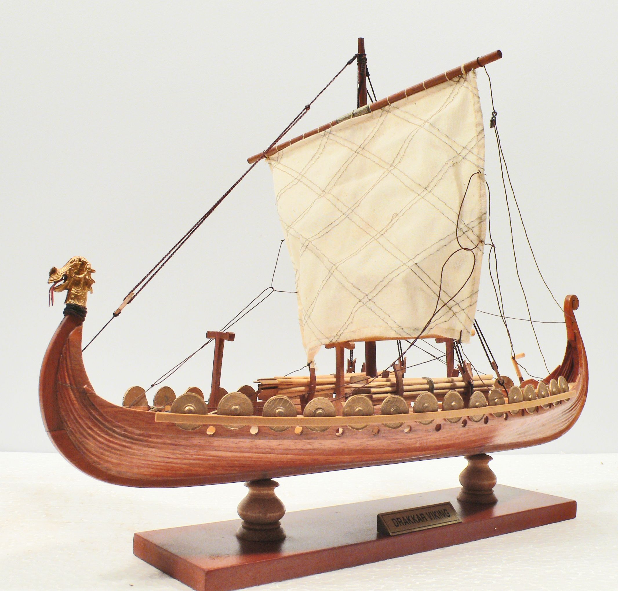 Drakkar Viking (Ohne Ruder) - Nain-Schiffsmodelle