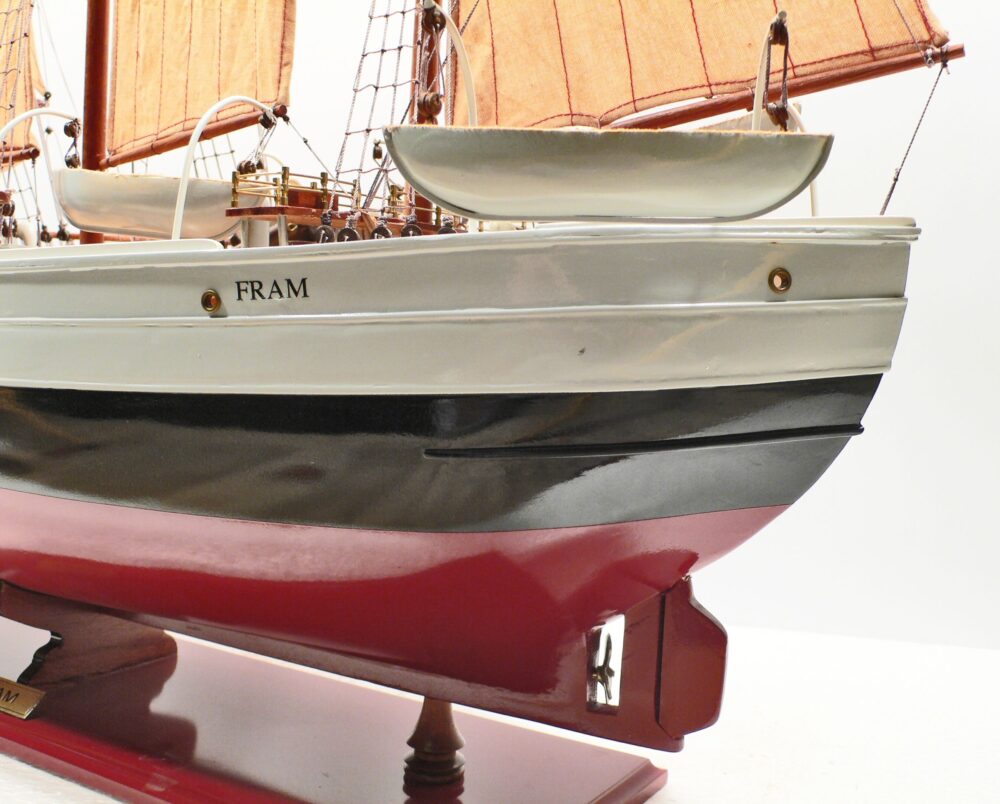 Fram - Nain ship models