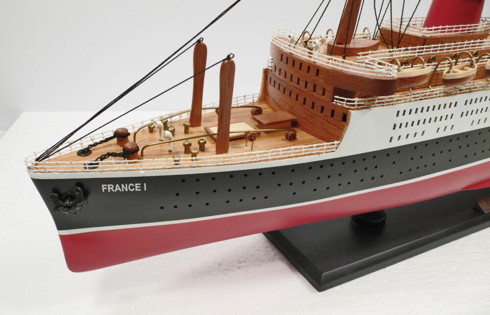 Le France - Modellini di navi Nain