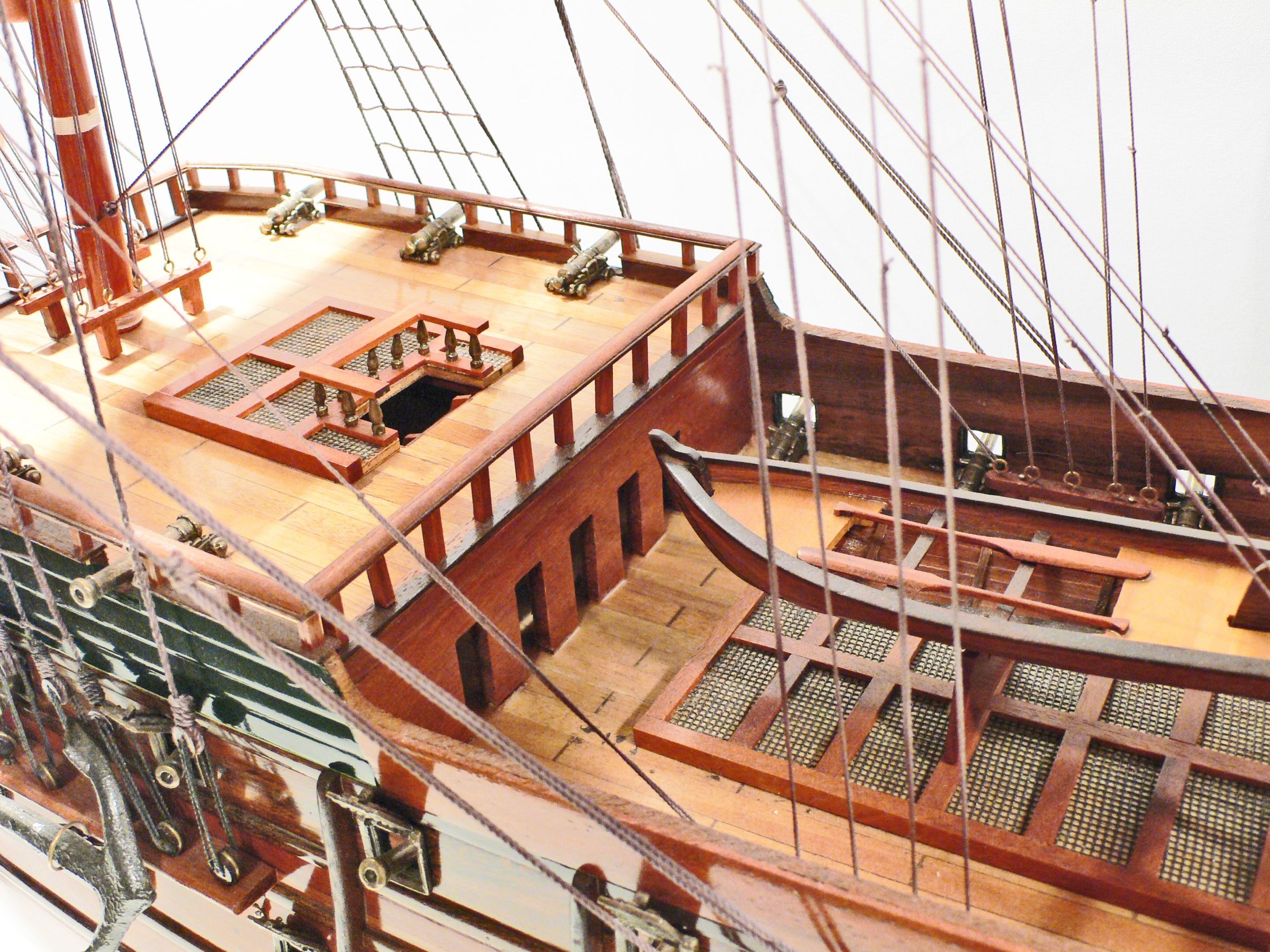 Friesland - handcrafted Nain ship models