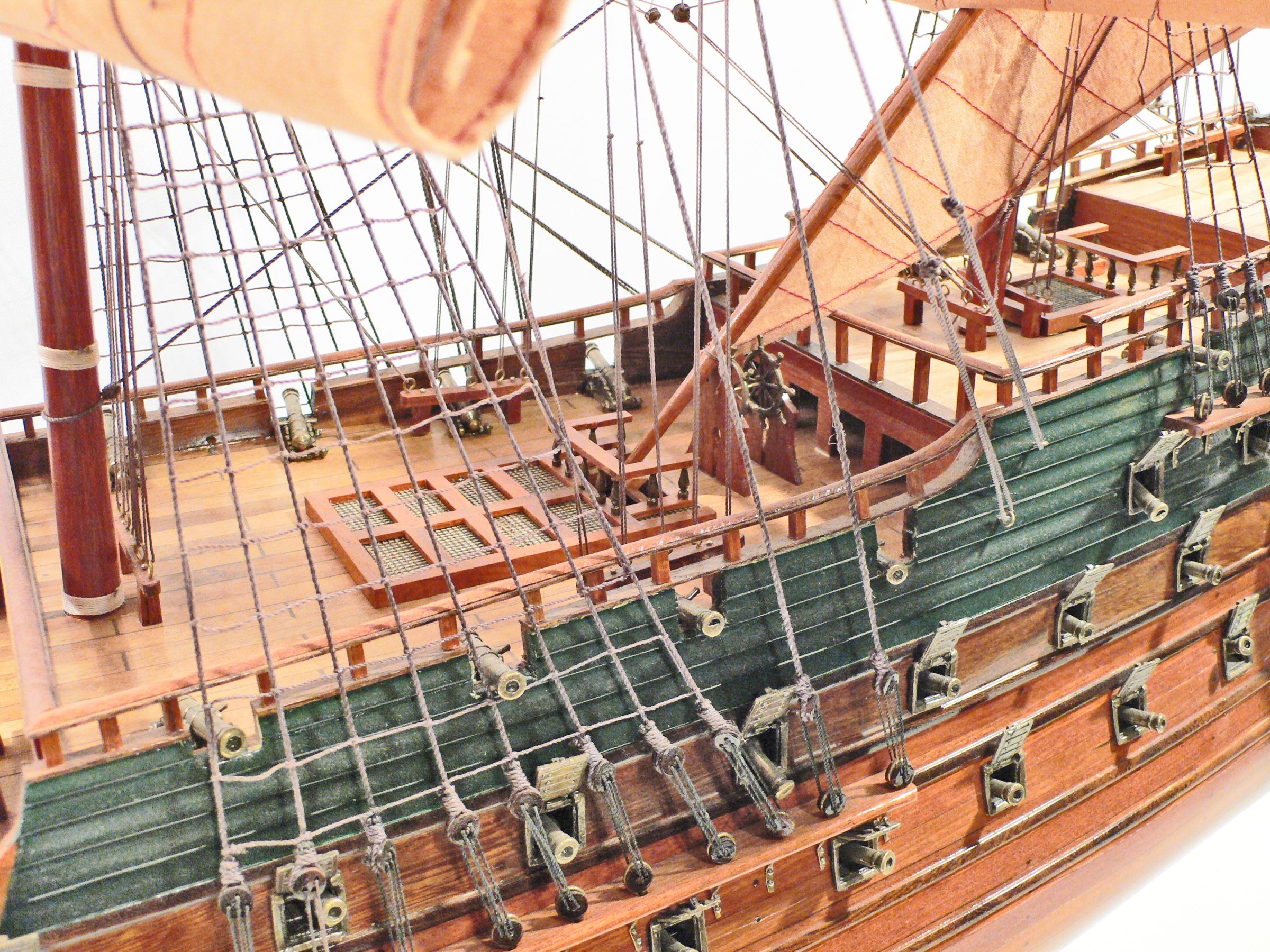 Friesland - handcrafted Nain ship models