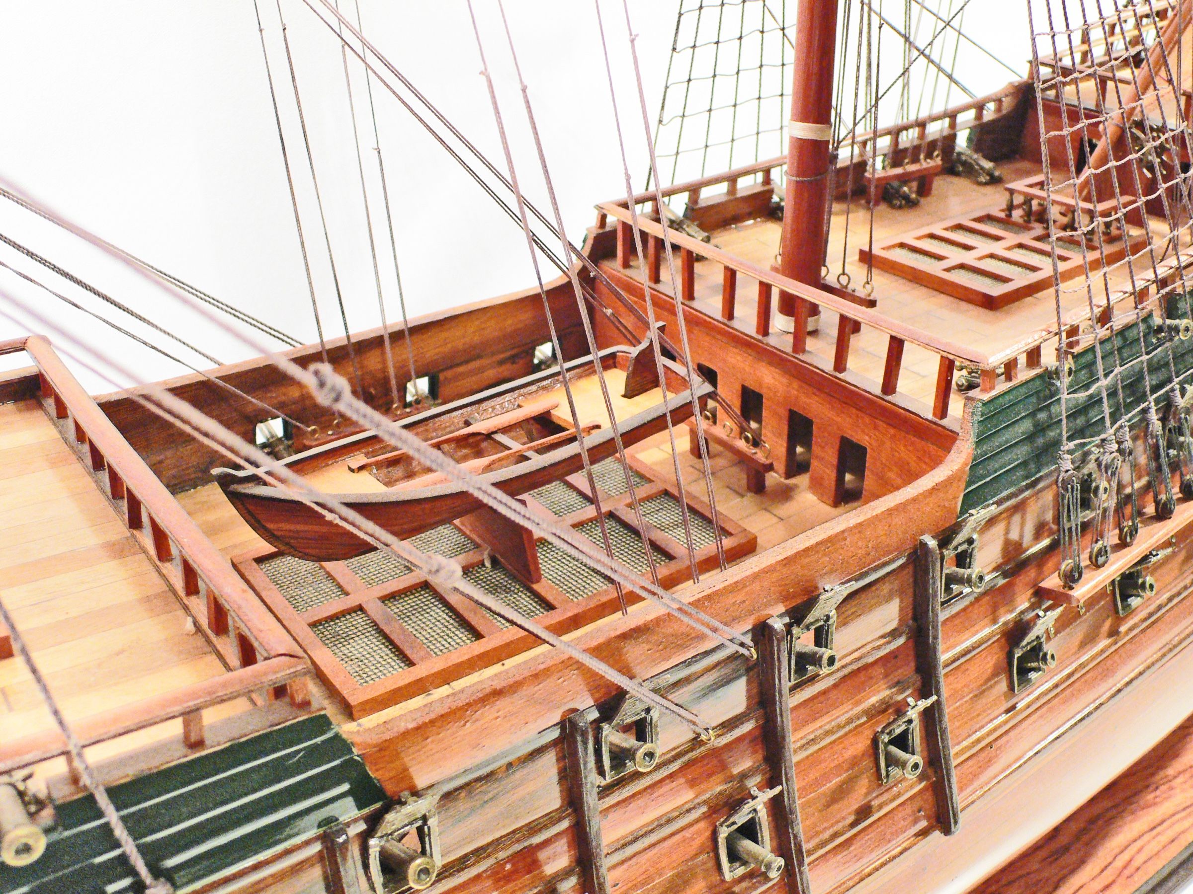 Friesland - handcrafted Nain ship models