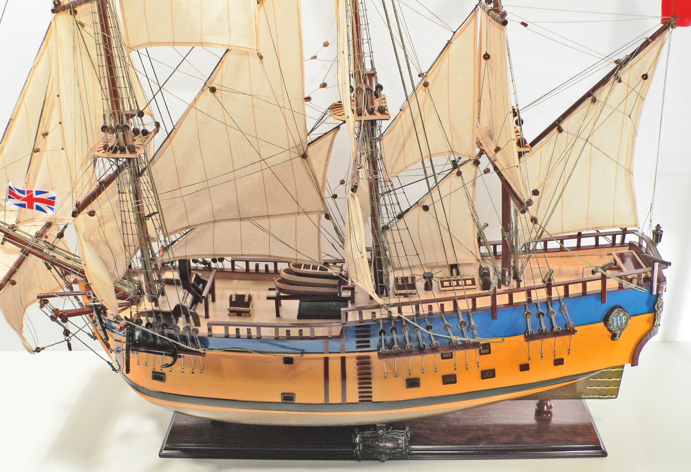 HMS Endeavor - Nain ship models