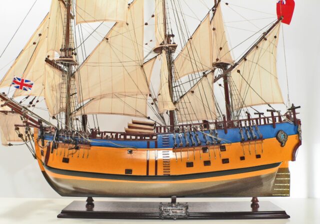 HMS Endeavor - Nain ship models