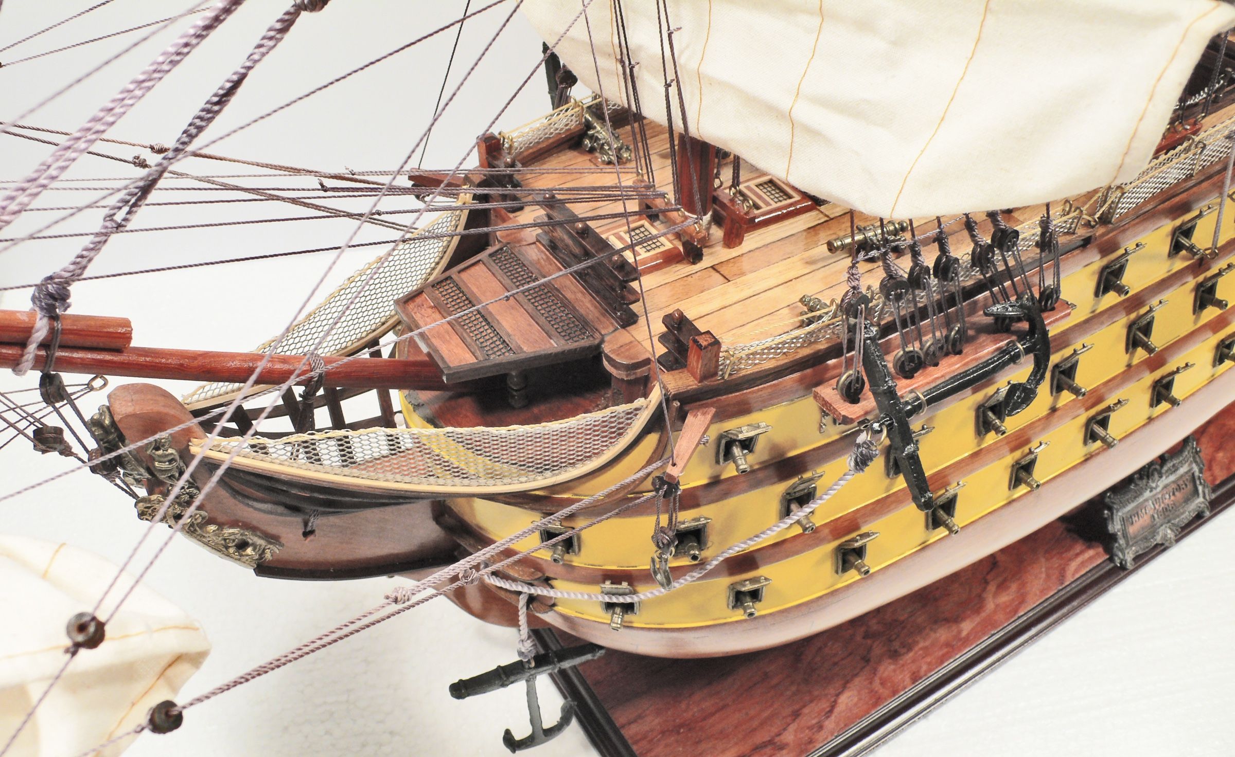 HMS Victory (Yellow) (L, XL) - Nain ship models