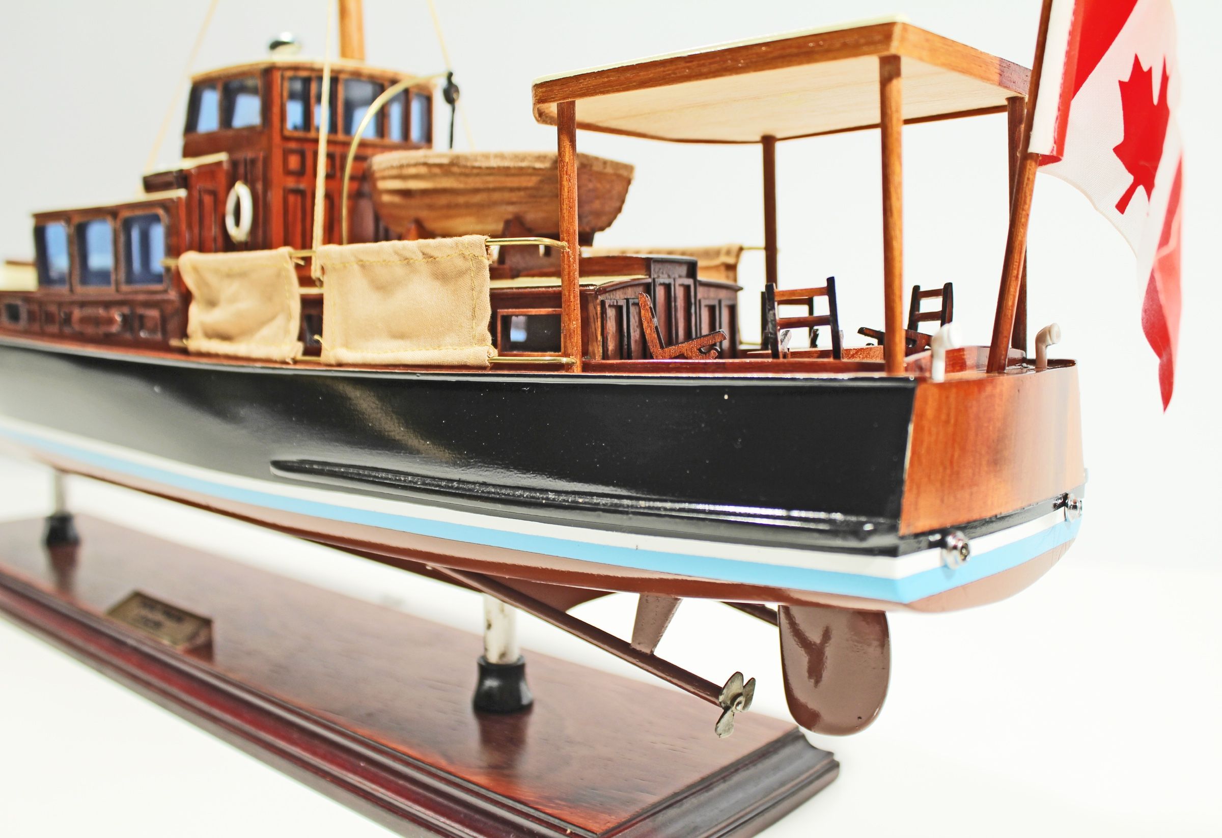 DOLPHIN - Nain ship models