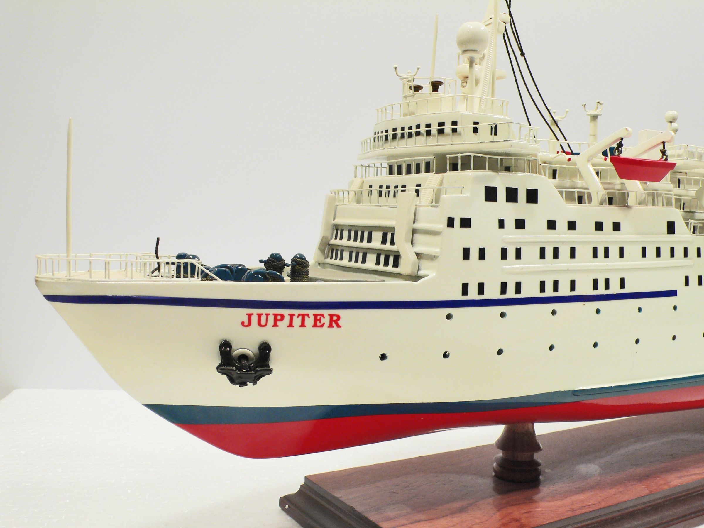 MS Júpiter - Modelos de barcos Nain