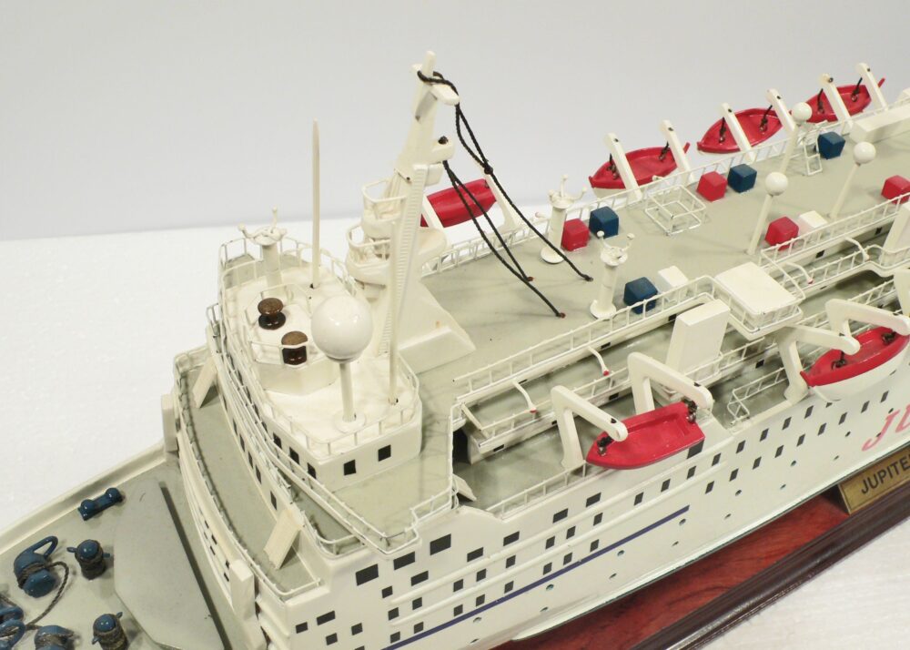 MS Júpiter - Modelos de barcos Nain