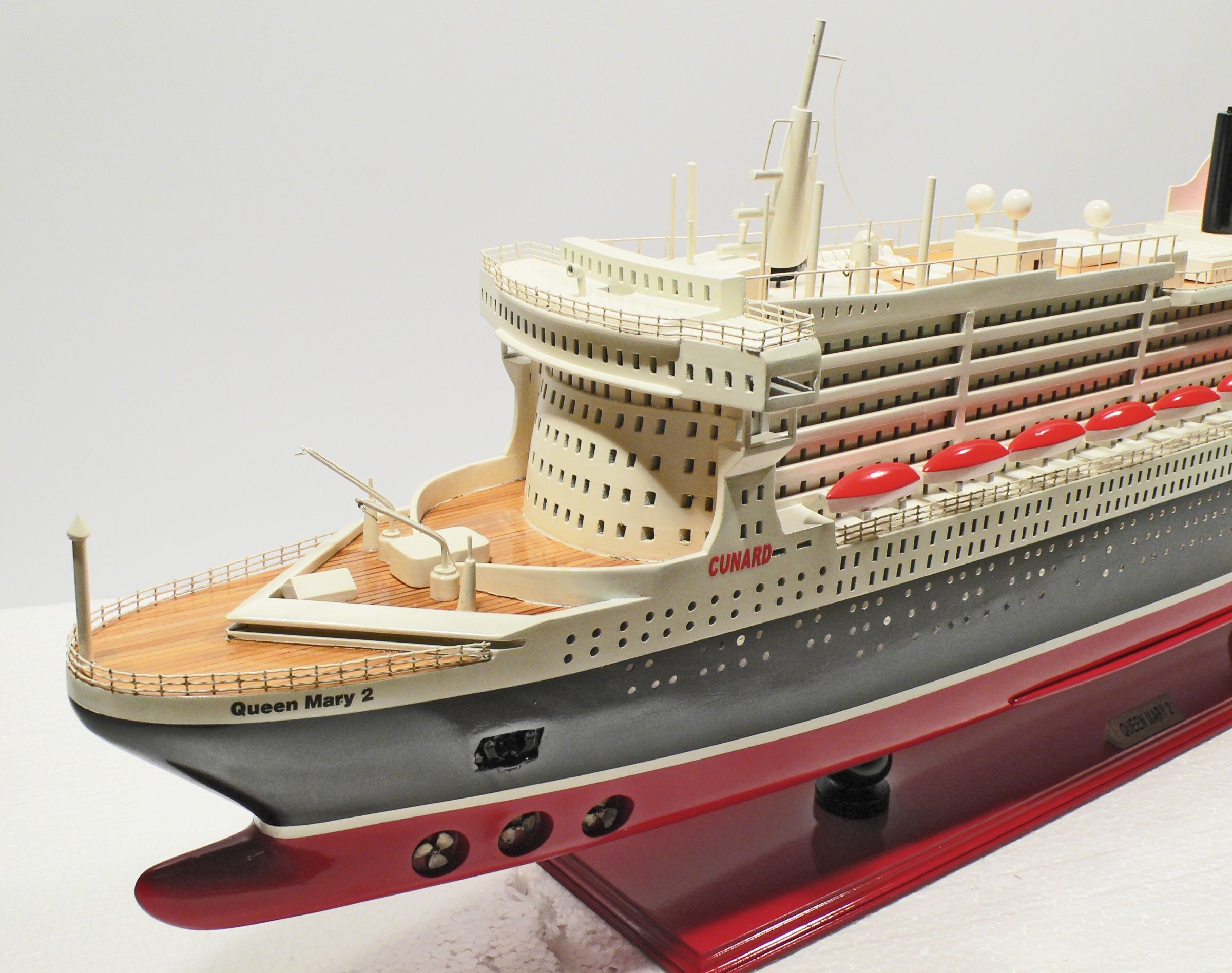 Queen Mary 2 - Nain ship models