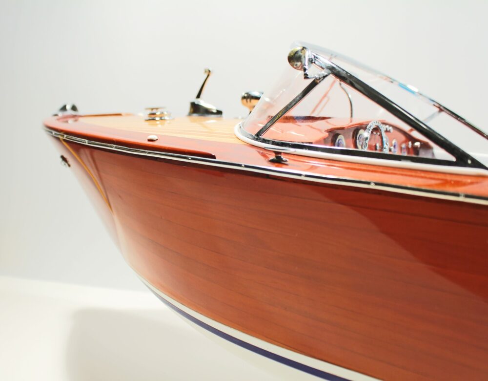 Riva Aquarama Replica Blue/White, RC Ready - Nain Ship Models