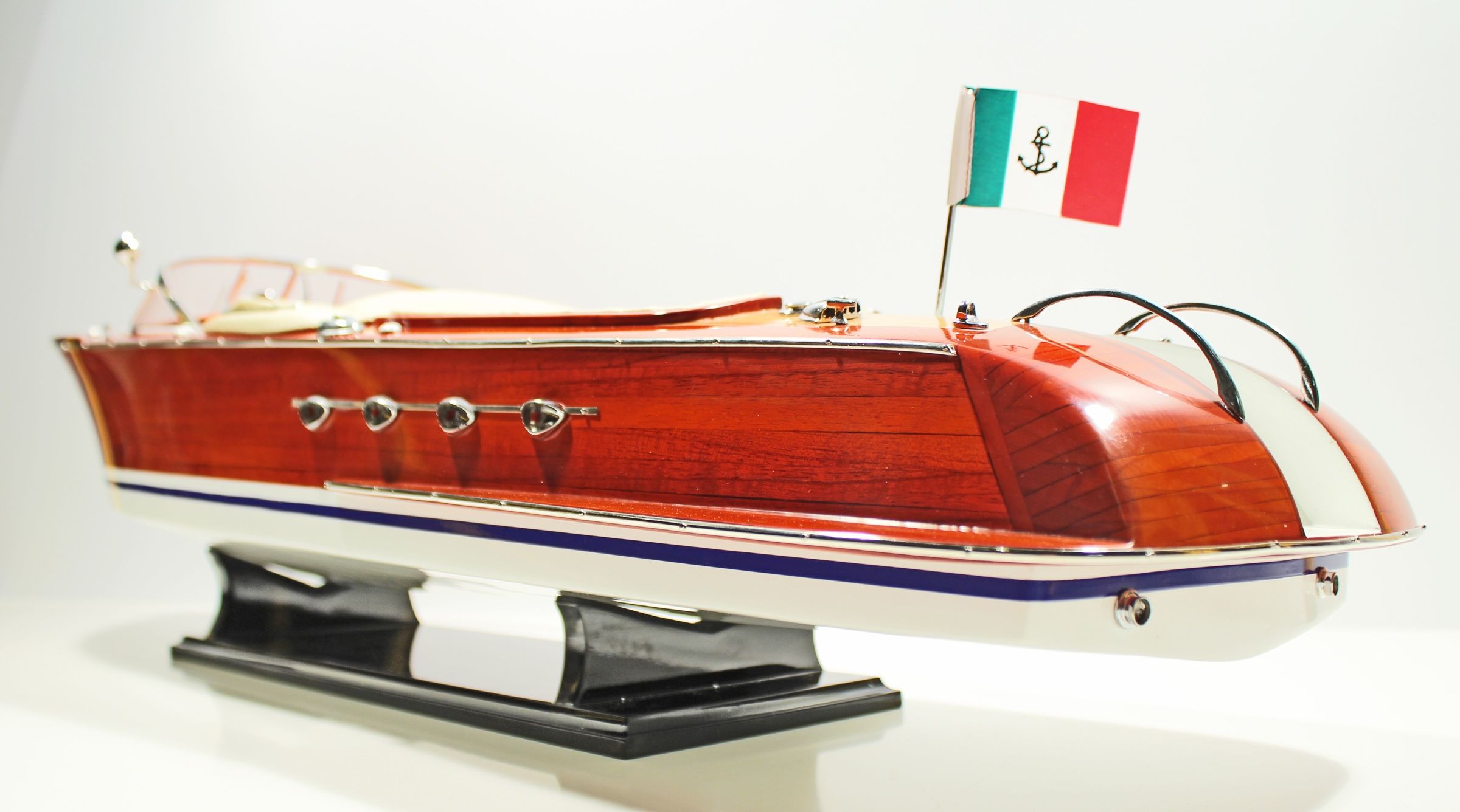 Riva Aquarama Replica Cream, RC Ready - Nain-Schiffsmodelle