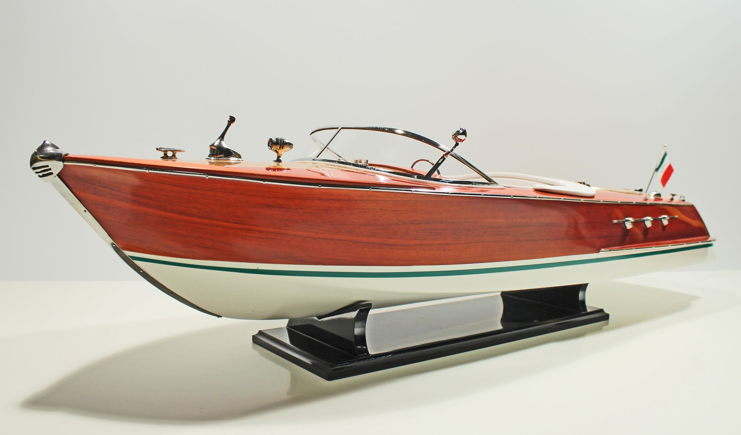 Riva Ariston Replica, RC Ready - Nain ship models