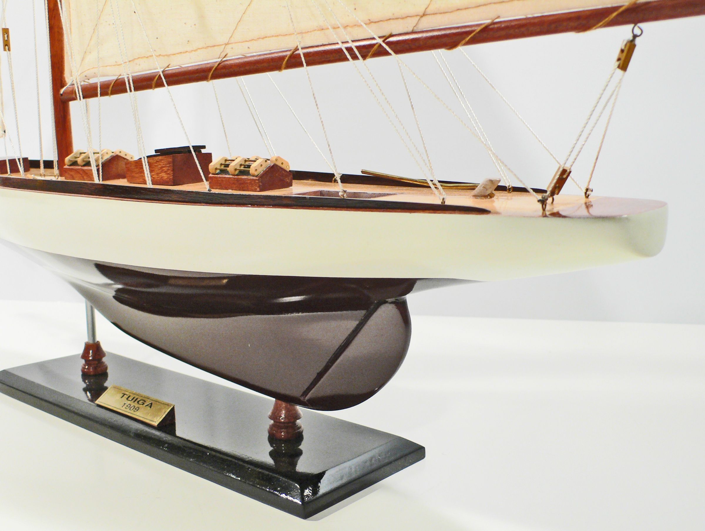 Tuiga-Blue & White - Nain ship models