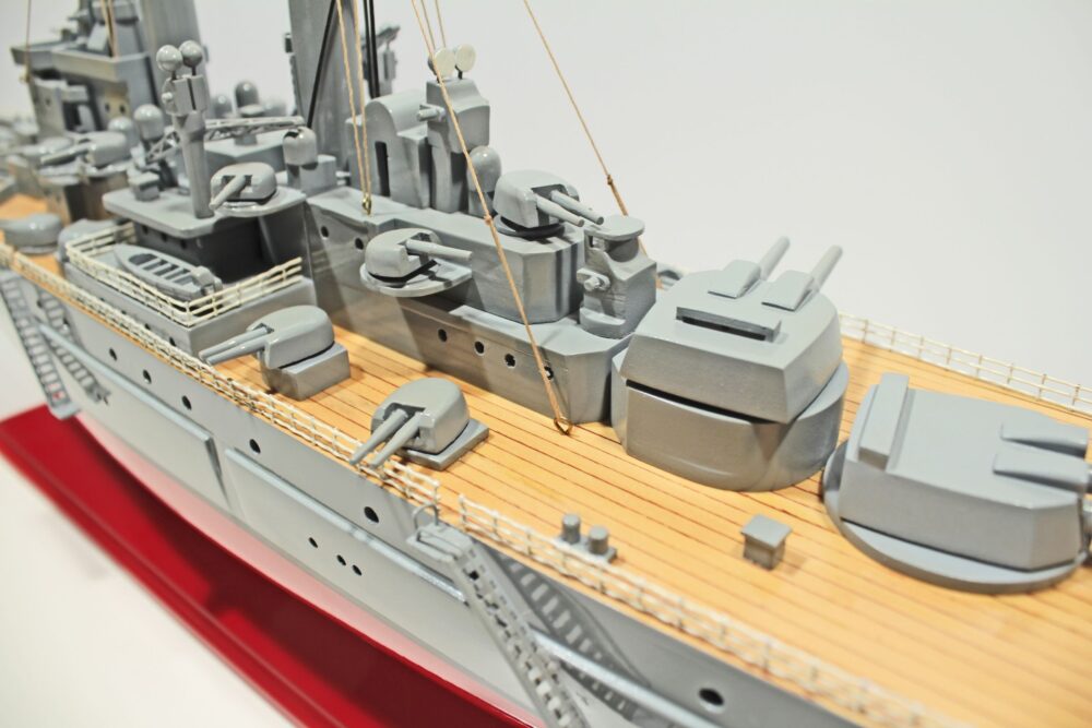 HMS Vanguard - Nain ship models