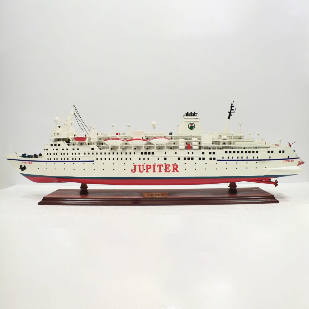 MS Jupiter - Nain ship models