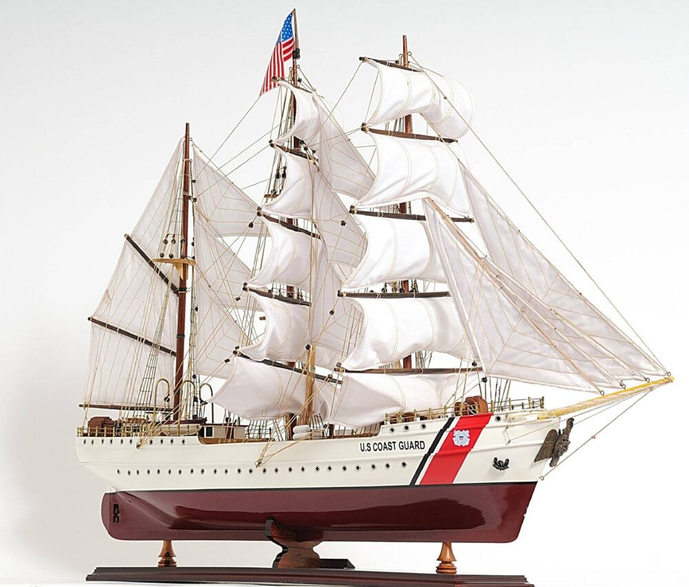 US COAST GUARD - USCGC EAGLE - Nain ship models