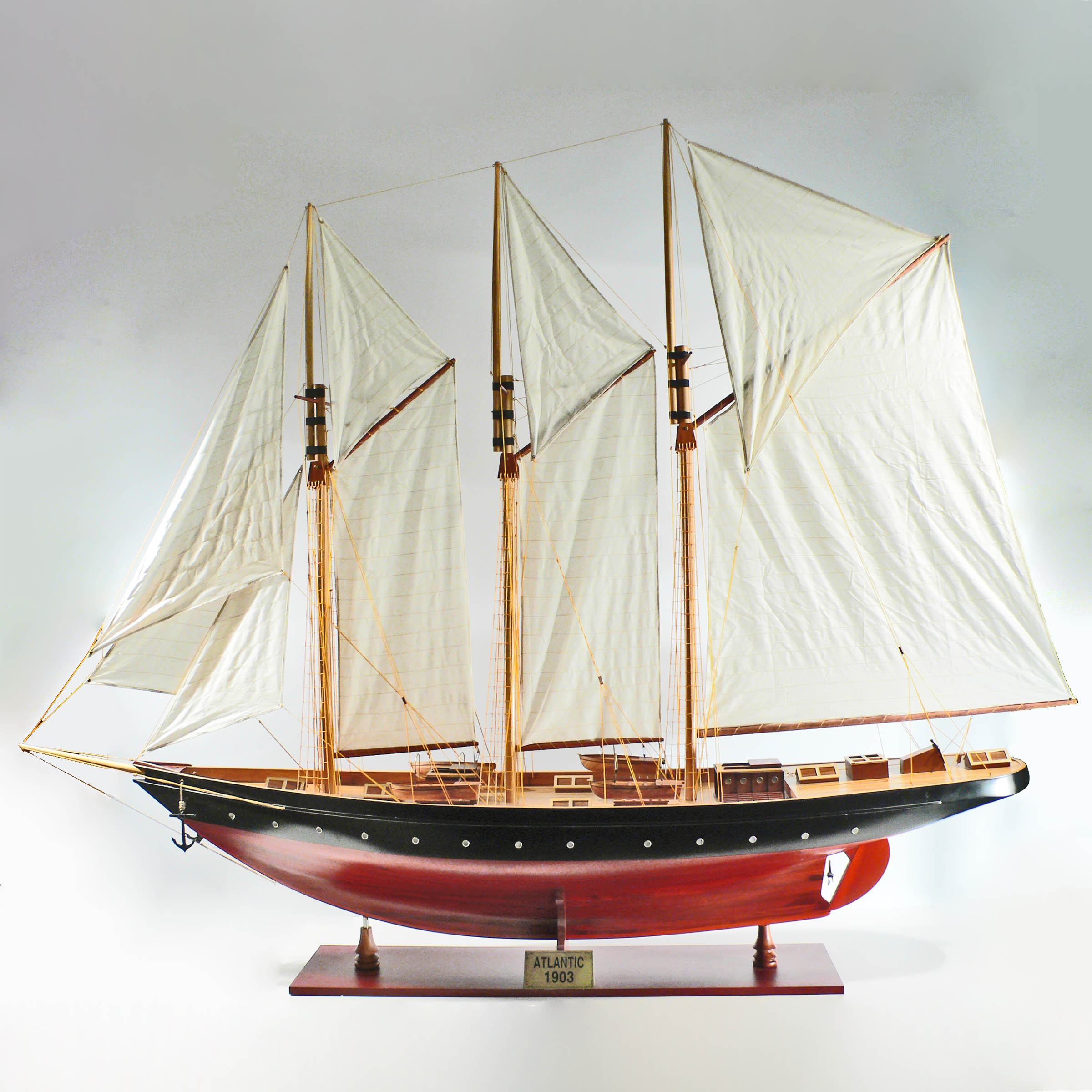 Atlantic - handcrafted Nain ship models