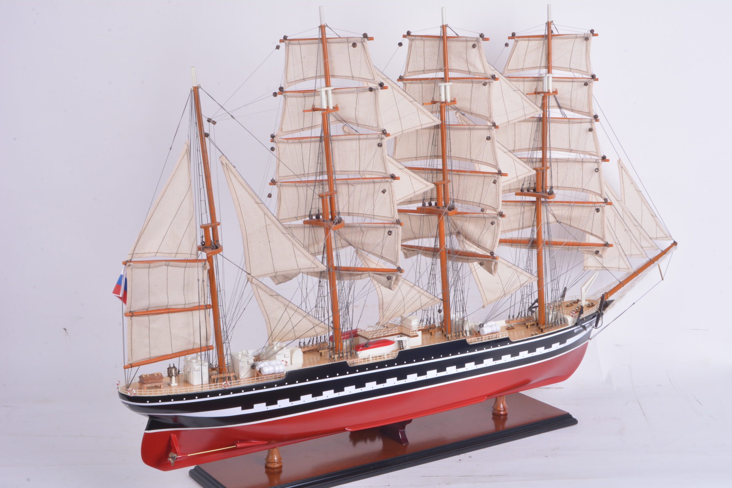 Kruzenshtern Peint - Nain Ship Models